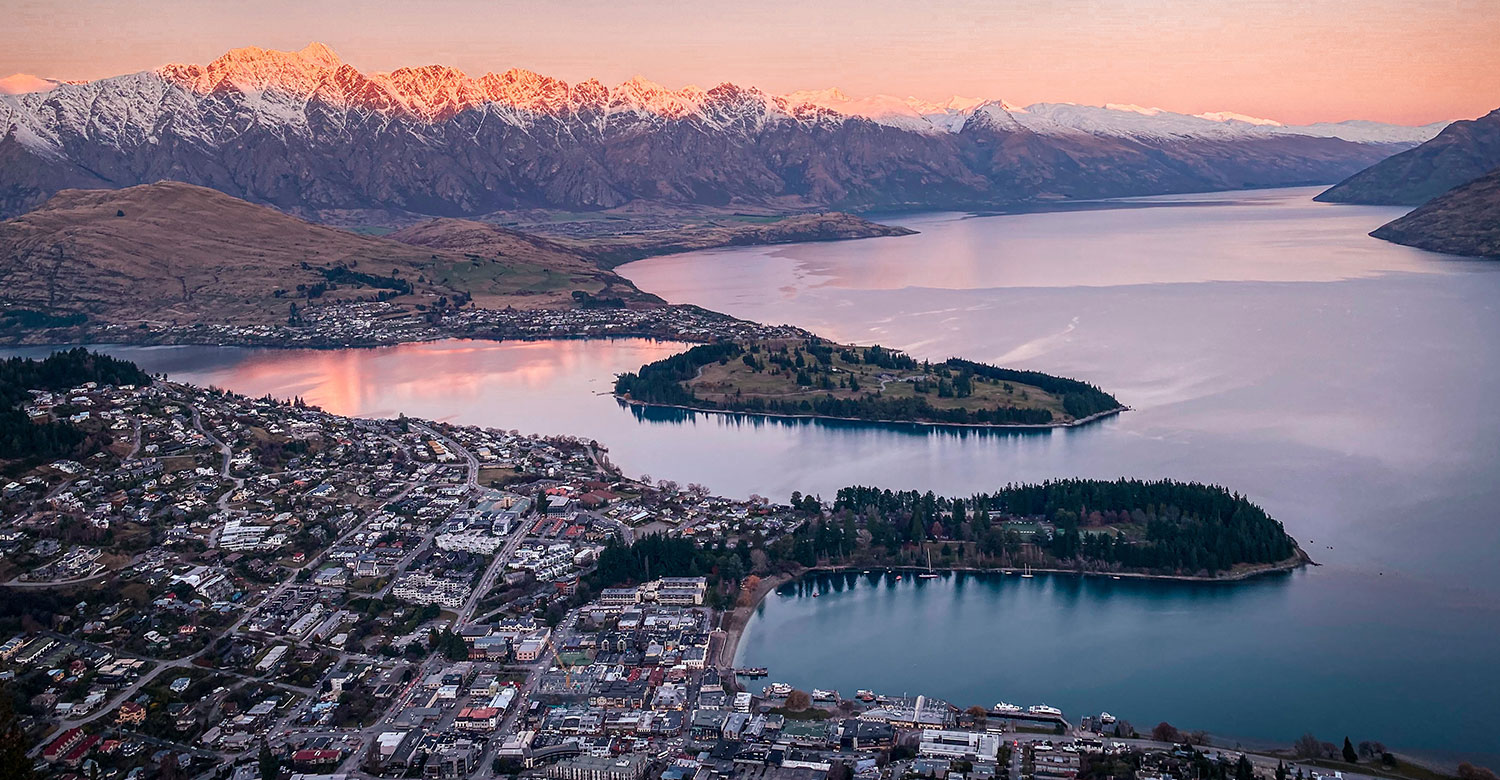 Explore the two main islands of New Zealand | Entire Travel Group